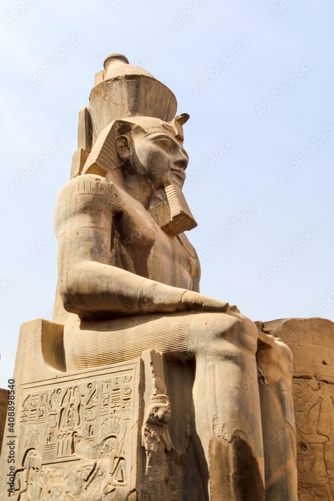 Karnak Temple In Luxor Egypt Pharaoh Statue Egypt Premium Photo