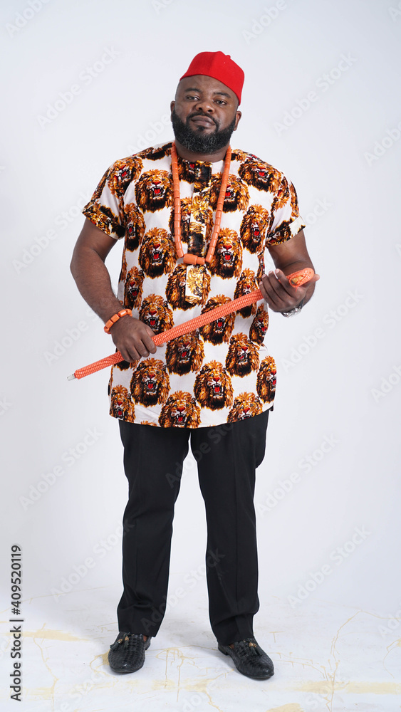 Portrait of Nigerian Igbo man dressed in traditional attire Stock Photo ...