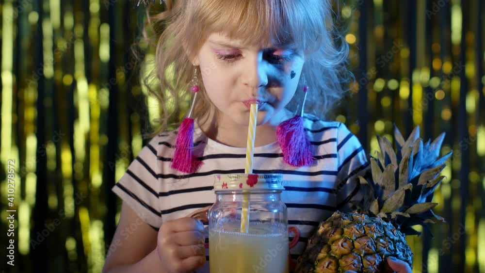 Vidéo Stock Trendy stylish child kid with pineapple fruit drinking ...