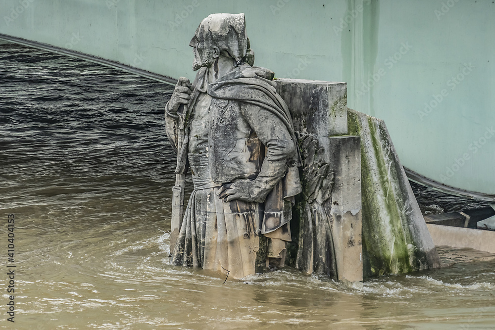 Zouave statue (1850) - most famous feature of Pont de Alma. The Zouave ...