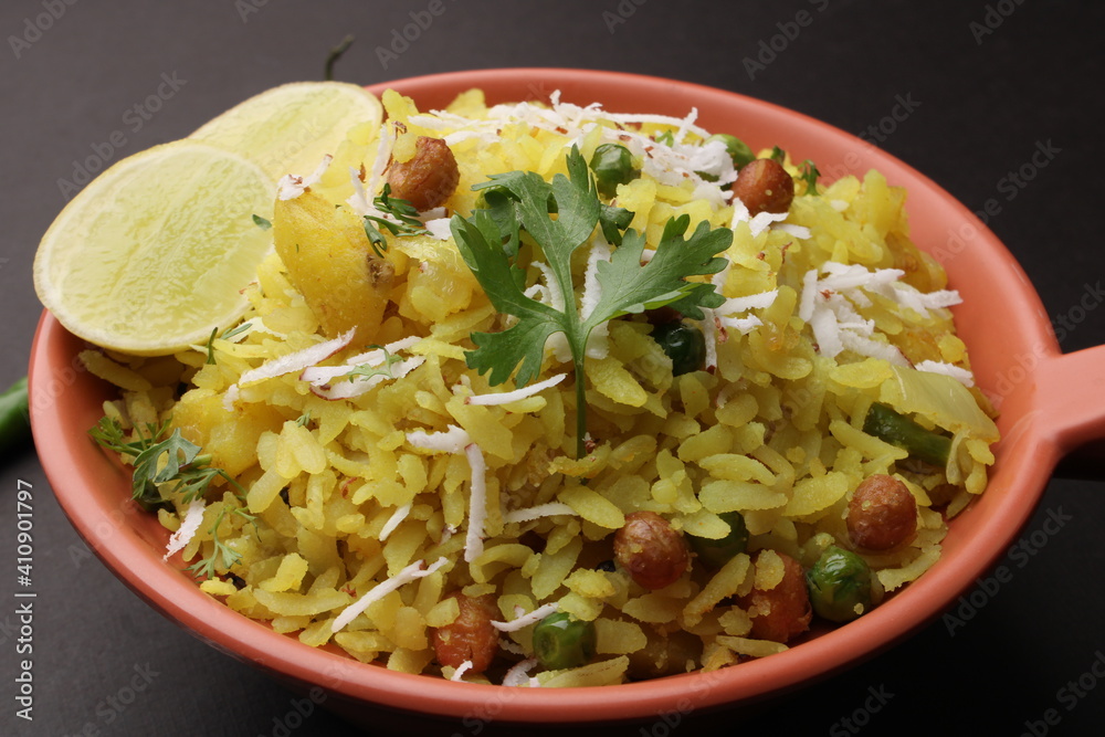 Indian Breakfast aalu Poha Also Know as kande Pohe made up of Beaten ...