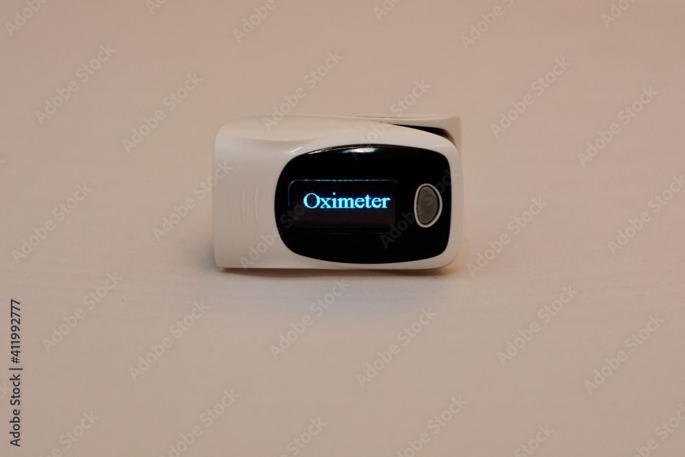 fingertip pulse oximeter medical equipment that measures oxygen ...