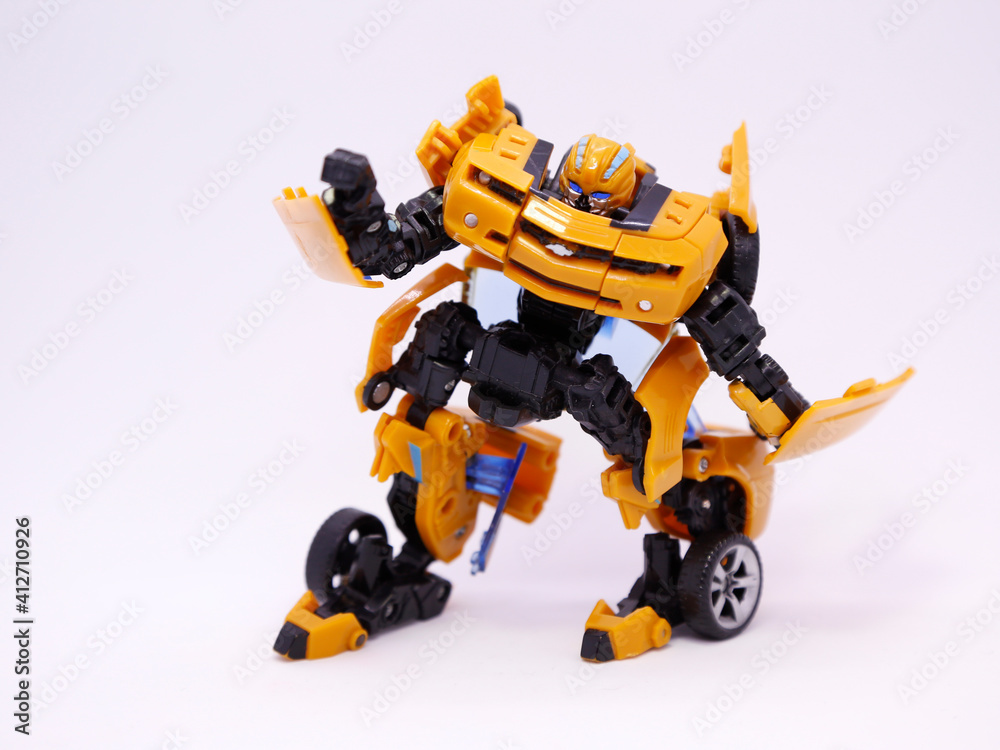 Foto de Bumblebee. Yellow Transformers. Transformers cars. Cars that ...
