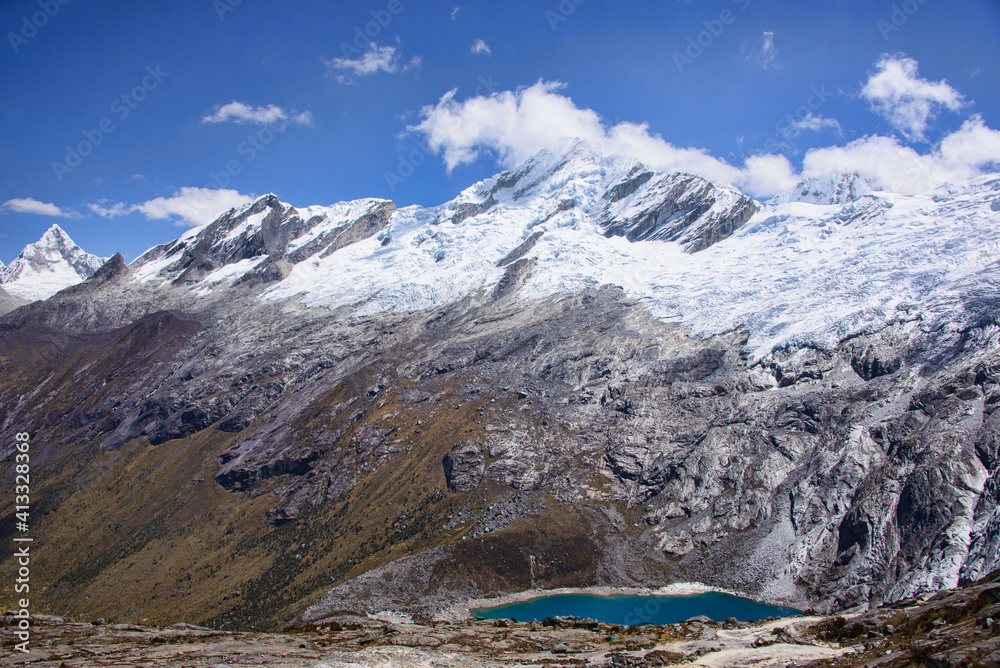 Beautiful sceneries along the Santa Cruz trek, Cordillera Blanca ...