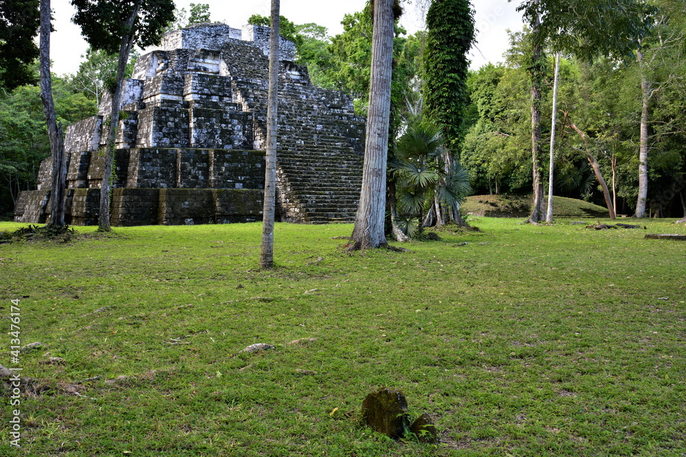 Paisajes y rincones de las ruinas arqueológicas mayas de la ciudad de ...