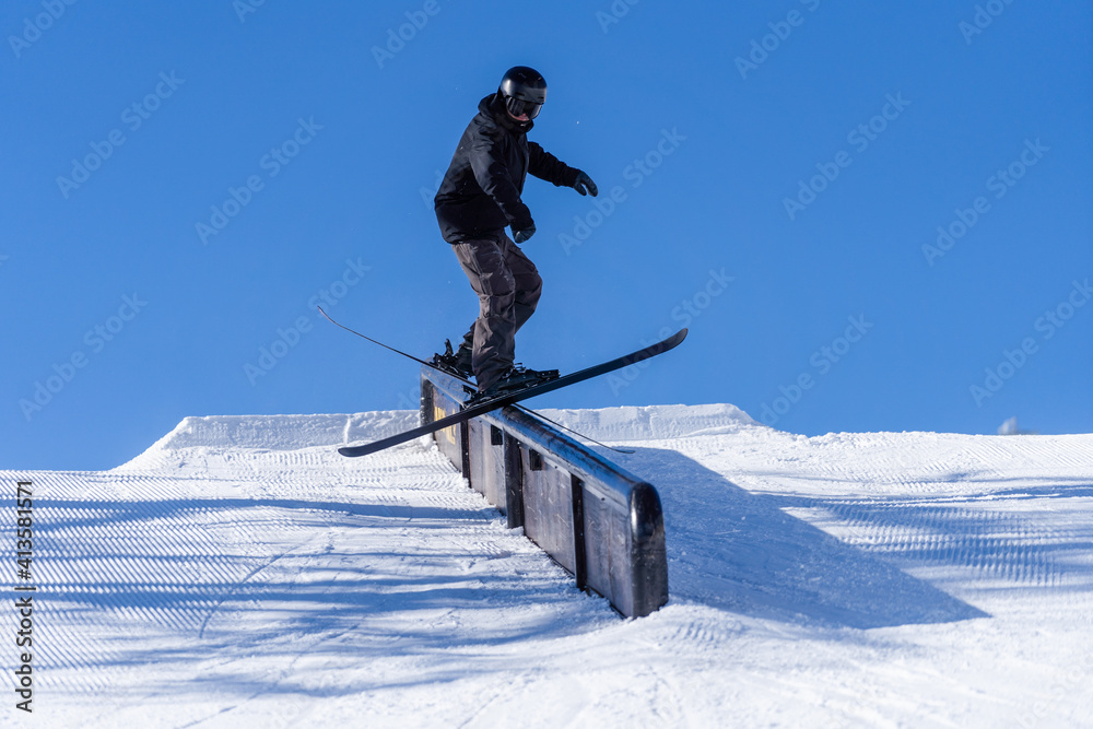 Freestyle Skiing Rails