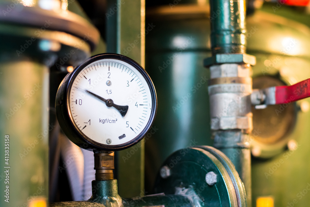 The manometer. A device for determining the pressure in production ...