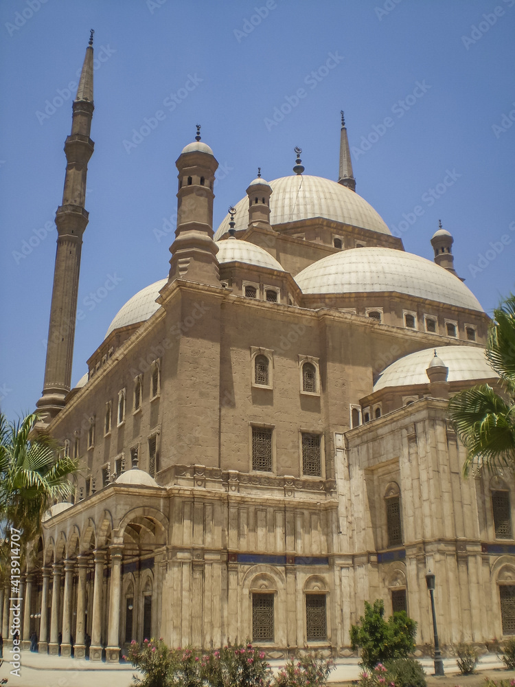 Foto de Egypt - Cairo - Muhammad Ali Mosque. This is the biggest mosque ...