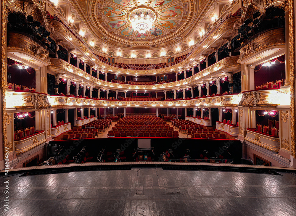 Foto de Lviv opera house interior do Stock | Adobe Stock