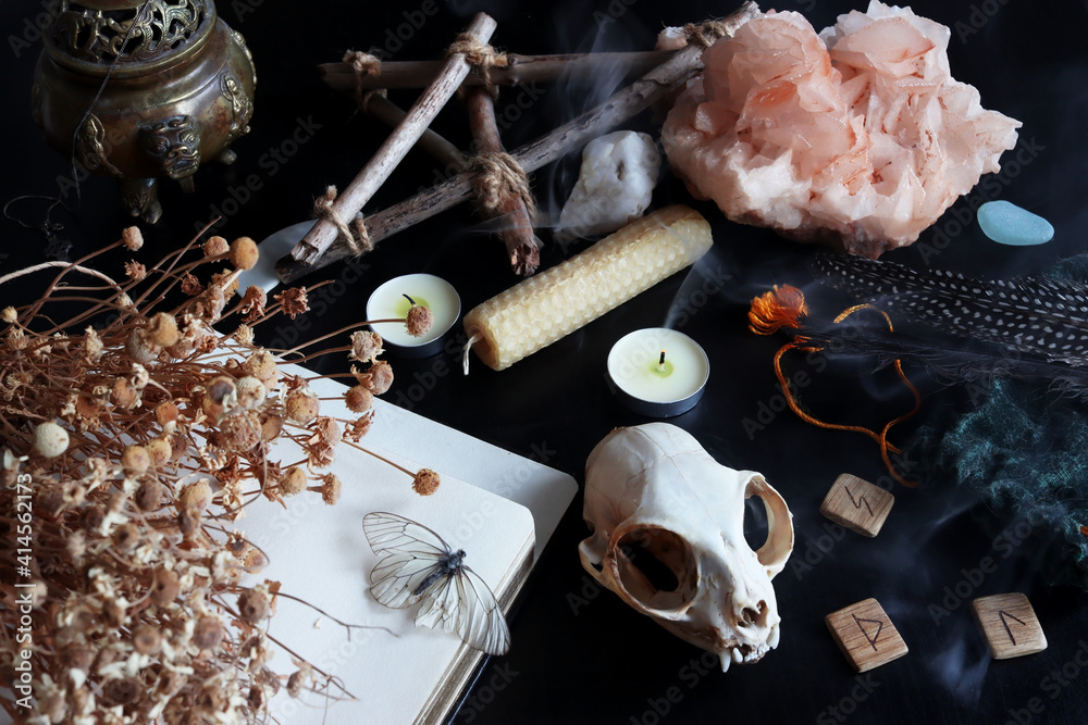 Magic ritual altar of the witch. Witchcraft ritual, fortune-telling for ...