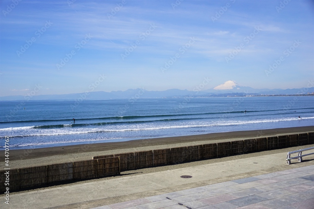 Mount Fuji and Enoshima Shichirigahama beach under blue sky in kamakura ...