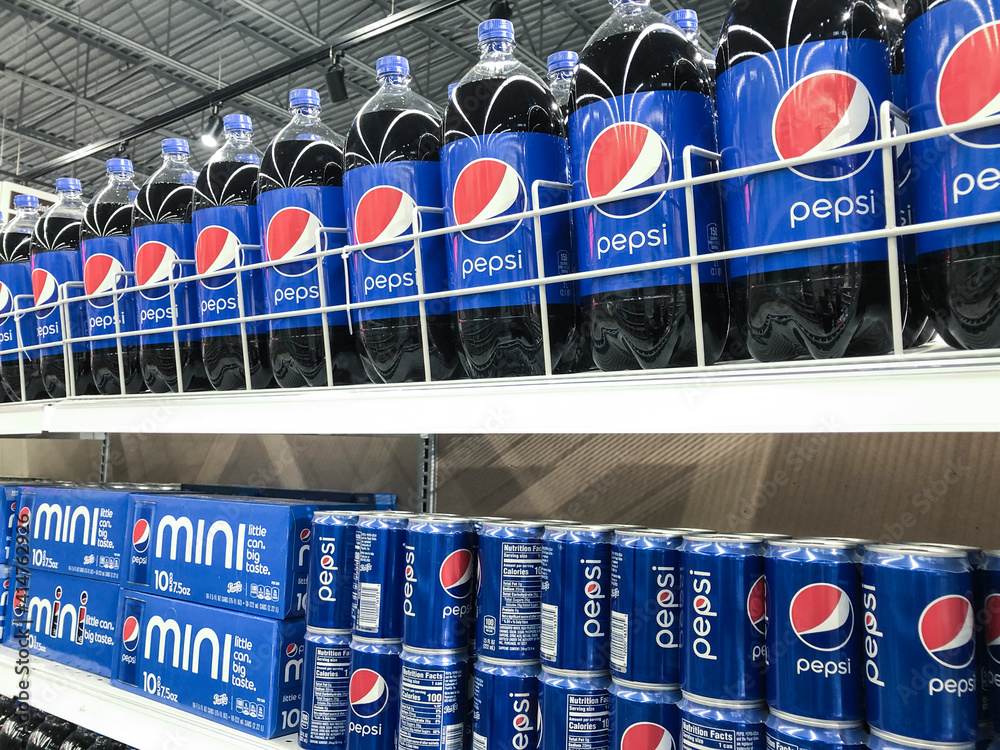 Indianapolis - Circa February 2021: Pepsi products on display. Pepsi ...