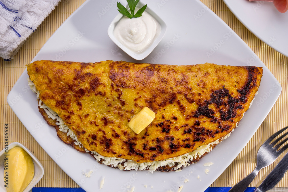 Foto de Comida típica de Venezuela servido en plato para restaurante ...