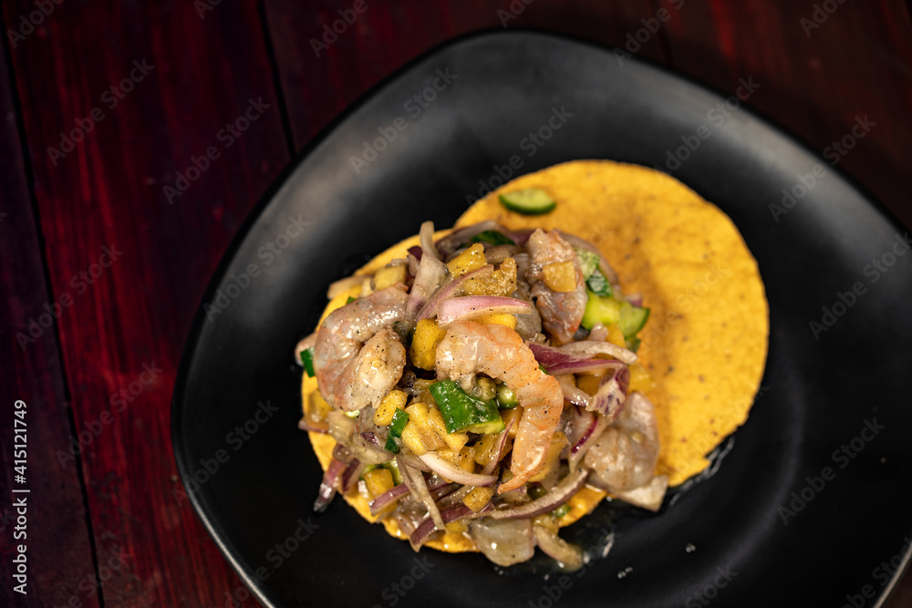 tostadas de mariscos ceviche camaron pulpo frutos del mar comida ...