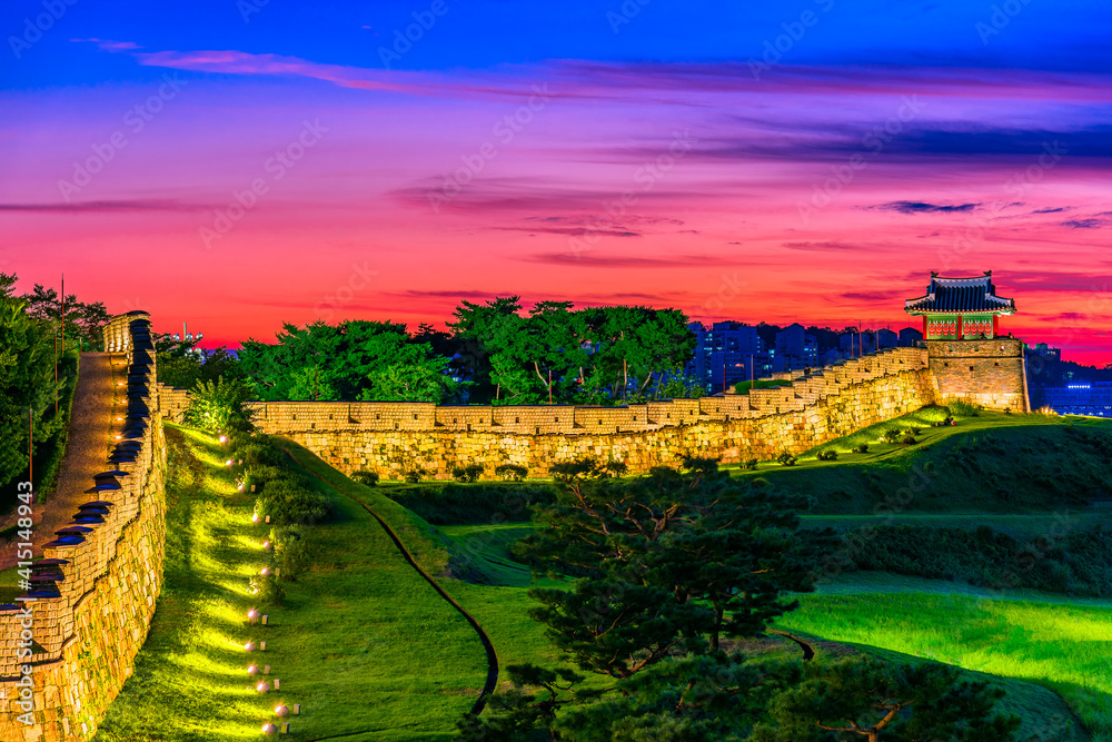 Hwaseong Fortress in Sunset, Traditional Architecture of Korea at Suwon ...