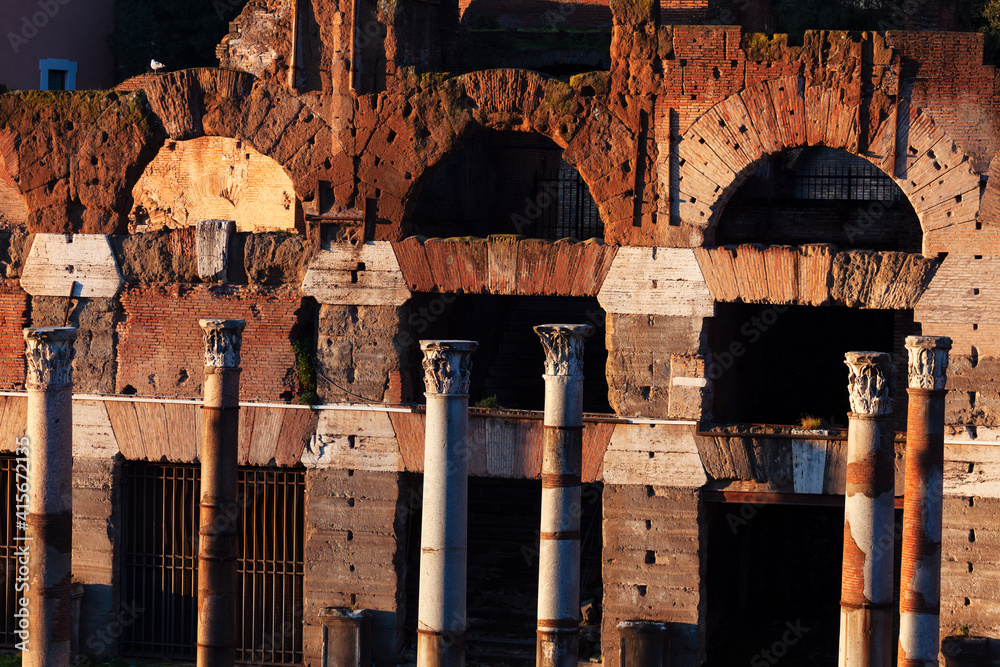 Columns and arches of Roman Empire . Ancient architecture . Roman Forum ...