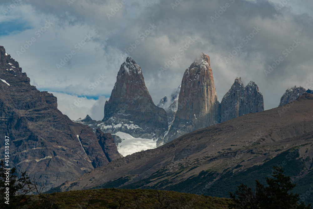 Cascada del Rio Paine - Parque Nacional das Torres del Paine - Chile ...