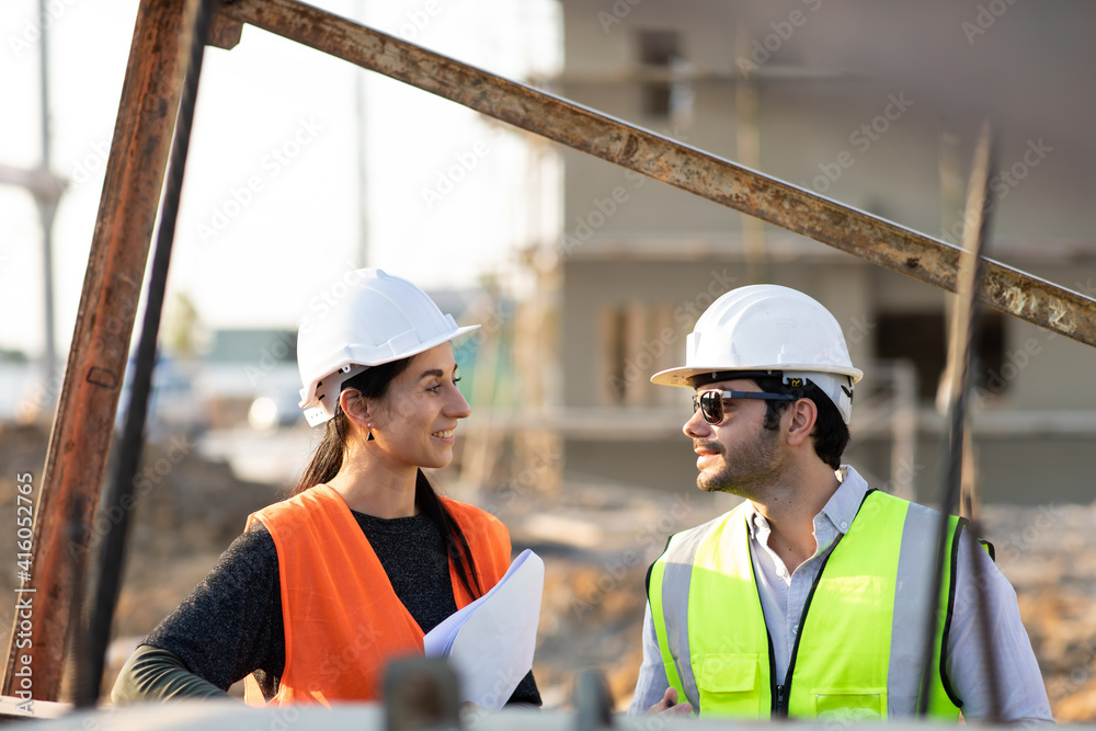 Professional Mechanical Engineer teamwokr. Construction manager and ...