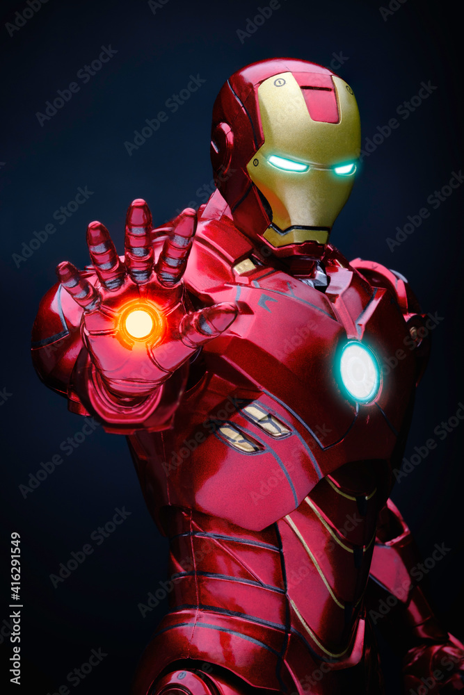 IRONMAN Figure Model 1:10 SCALE, Iron man is a popular line of ...