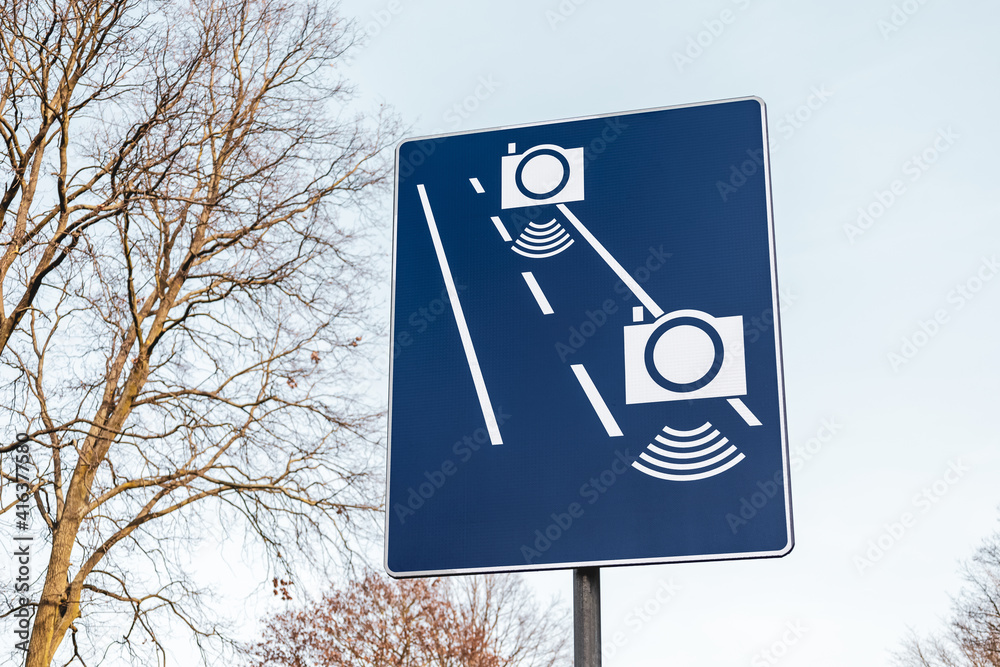 Sectional speed measurement ("Odcinkowy pomiar predkosci" in Polish ...