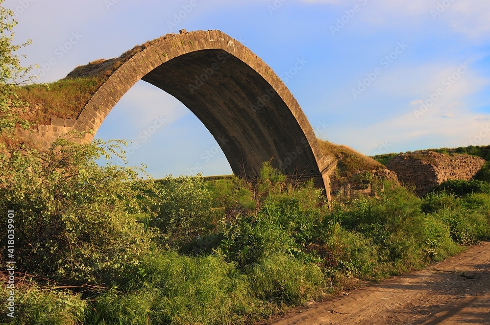 Tigris Bridge is located on the Syrian border with Turkey. The bridge ...