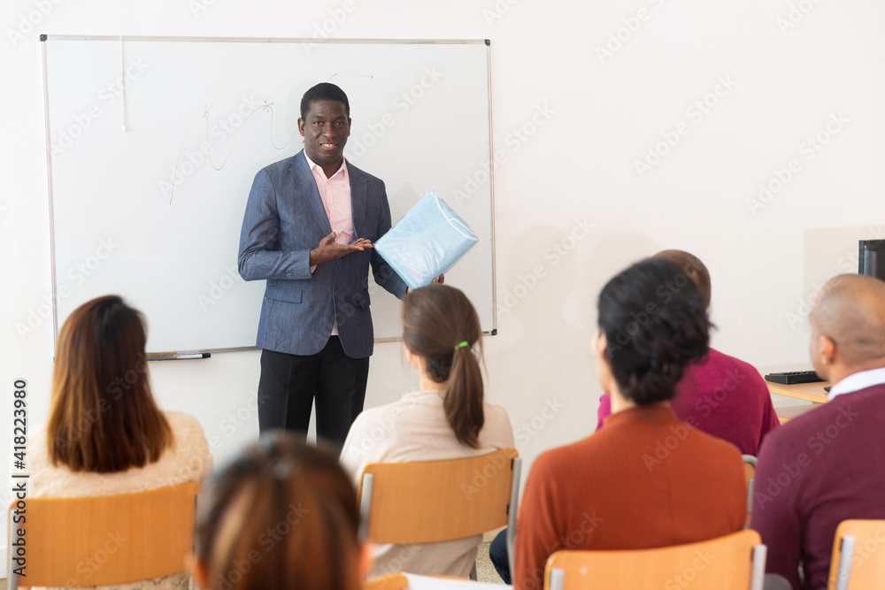 Coach business person teacher delivering lecture speech about product ...