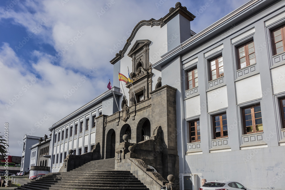 Central Campus is one of five campuses of University of La Laguna ...
