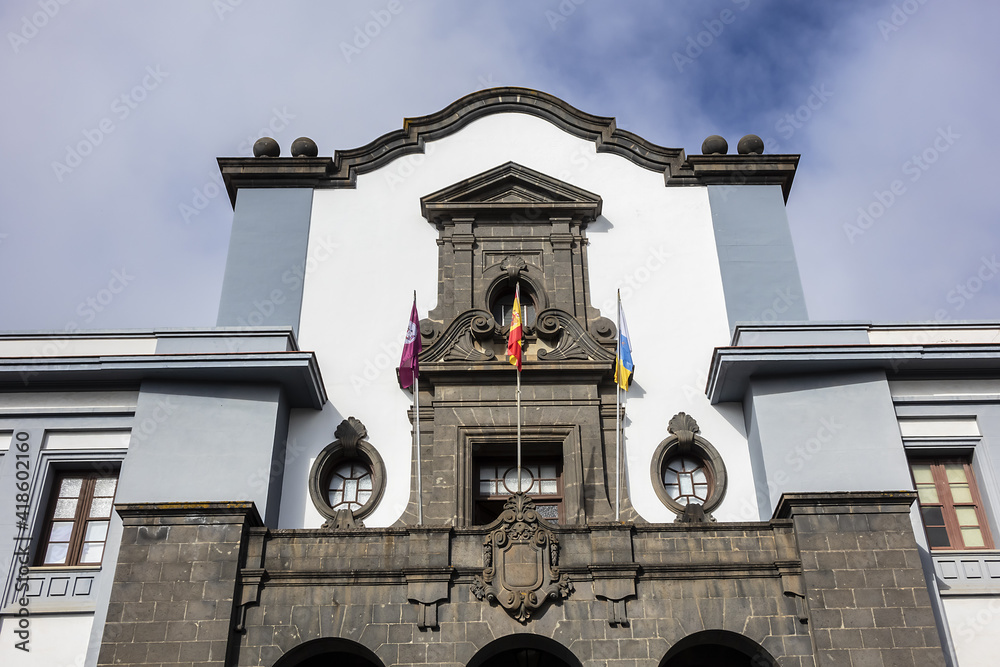 Central Campus is one of five campuses of University of La Laguna ...