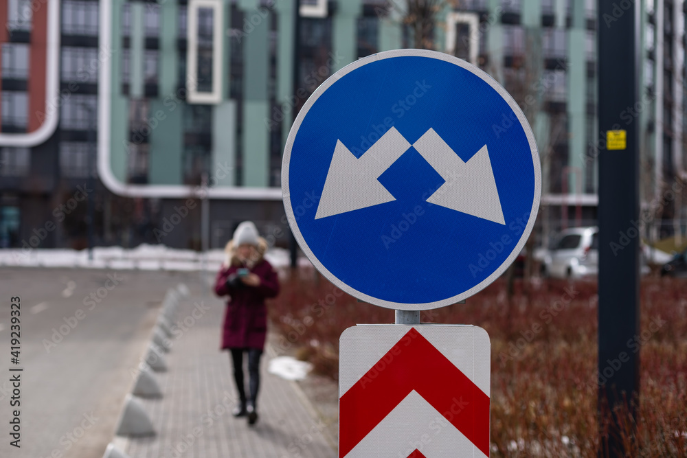 Regulatory signs, proceed in direction indicated by arrow traffic sign ...