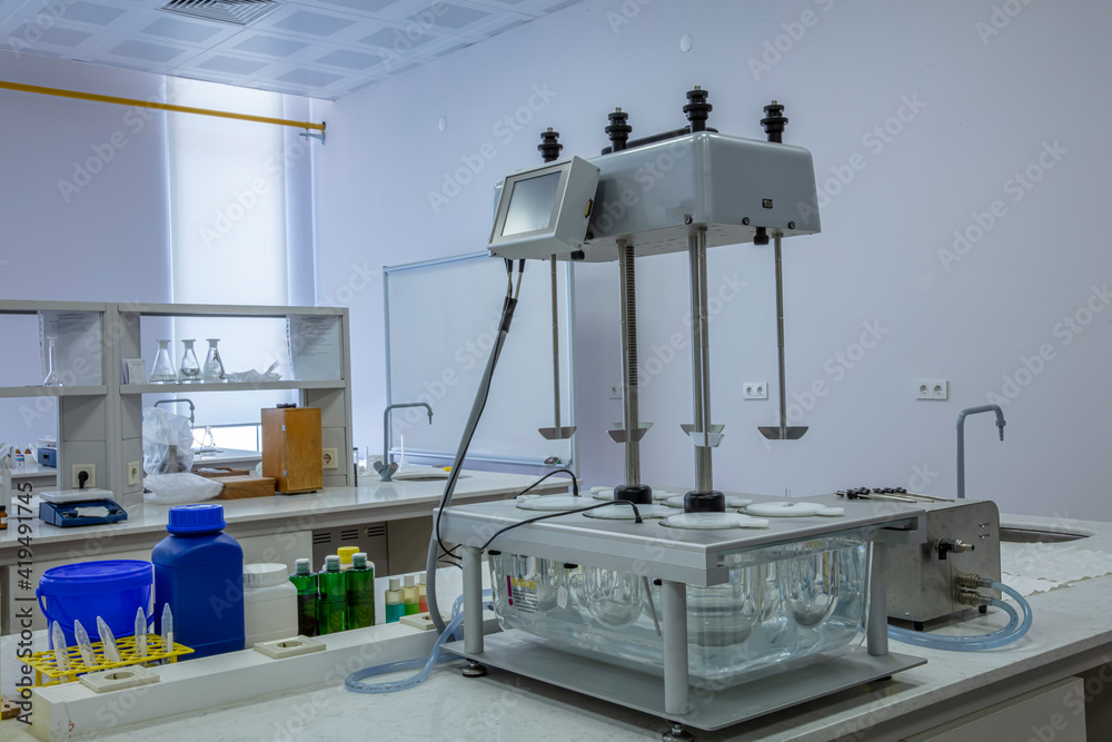 Dissolution testing systems for tablets, capsules and other dosage ...