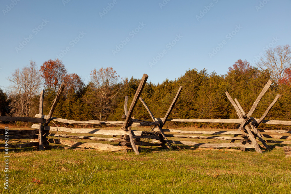Fotka „Historic Wooden Picket Fences (Period Fence) located at Manassas ...