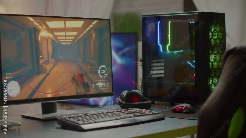 Vidéo Stock RGB powerful personal computer with first-person shooter ...