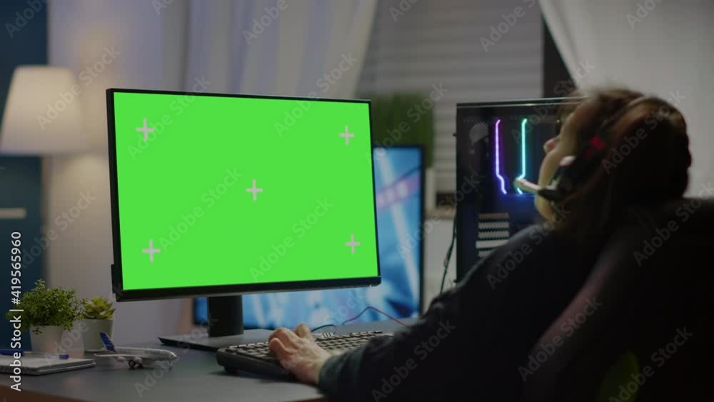 Vídeo do Stock: Pro gamer playing virtual video game on powerful ...