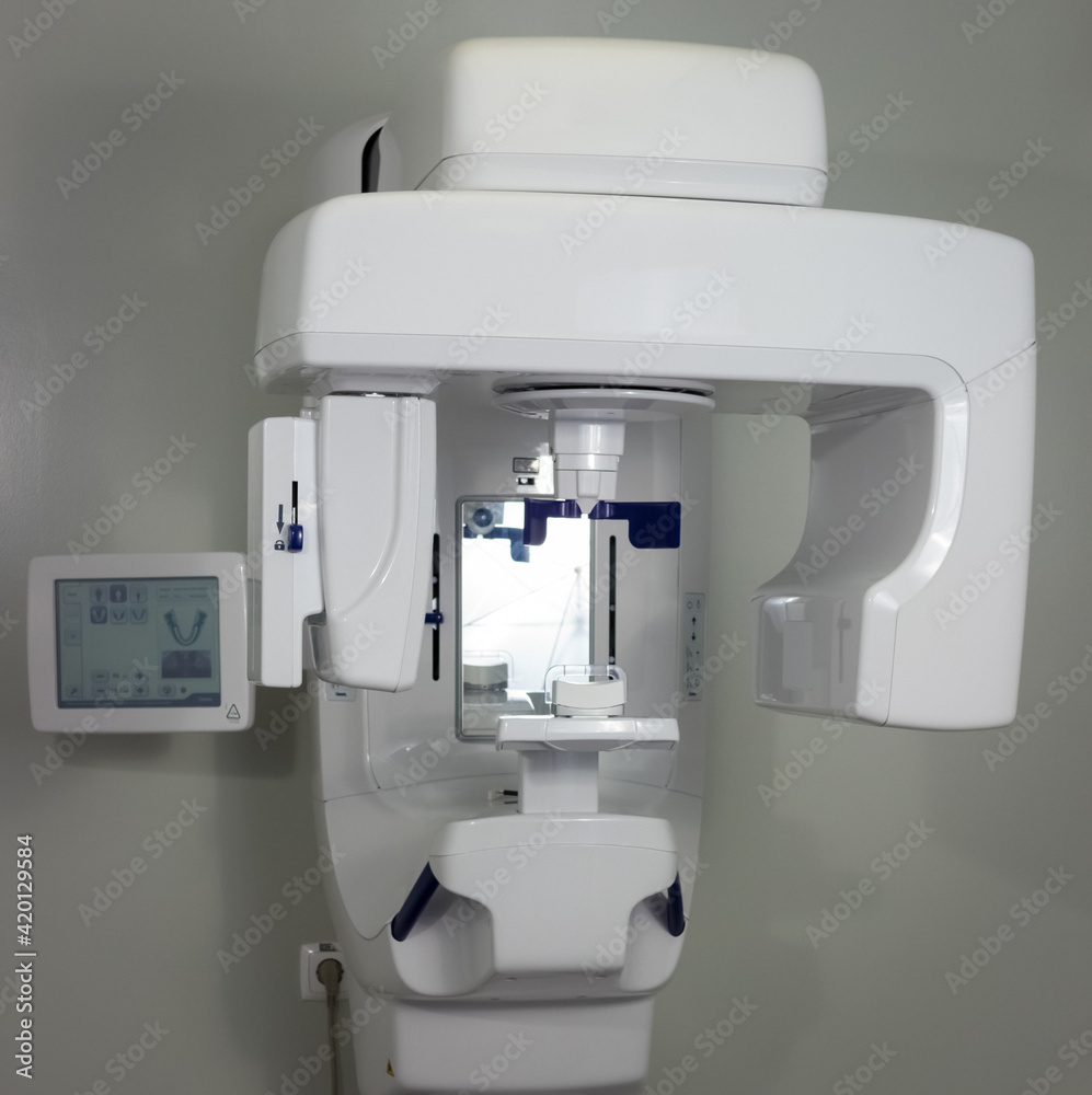 Dental digital tomography X-ray teeth Creating a panoramic picture of ...
