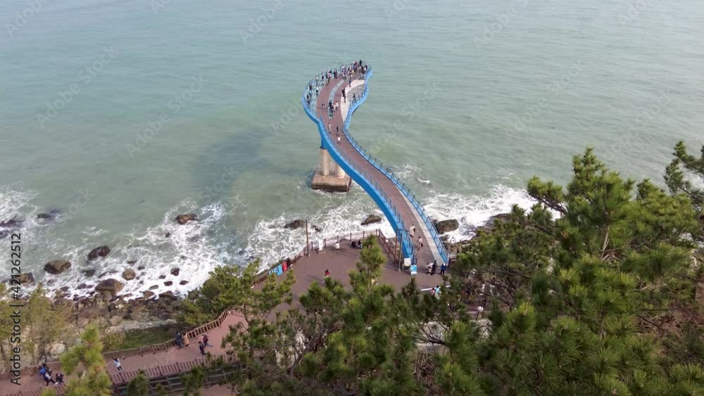 Scenery of Cheongsapo Daritdol Observatory Skywalk, Haeundae, Busan ...