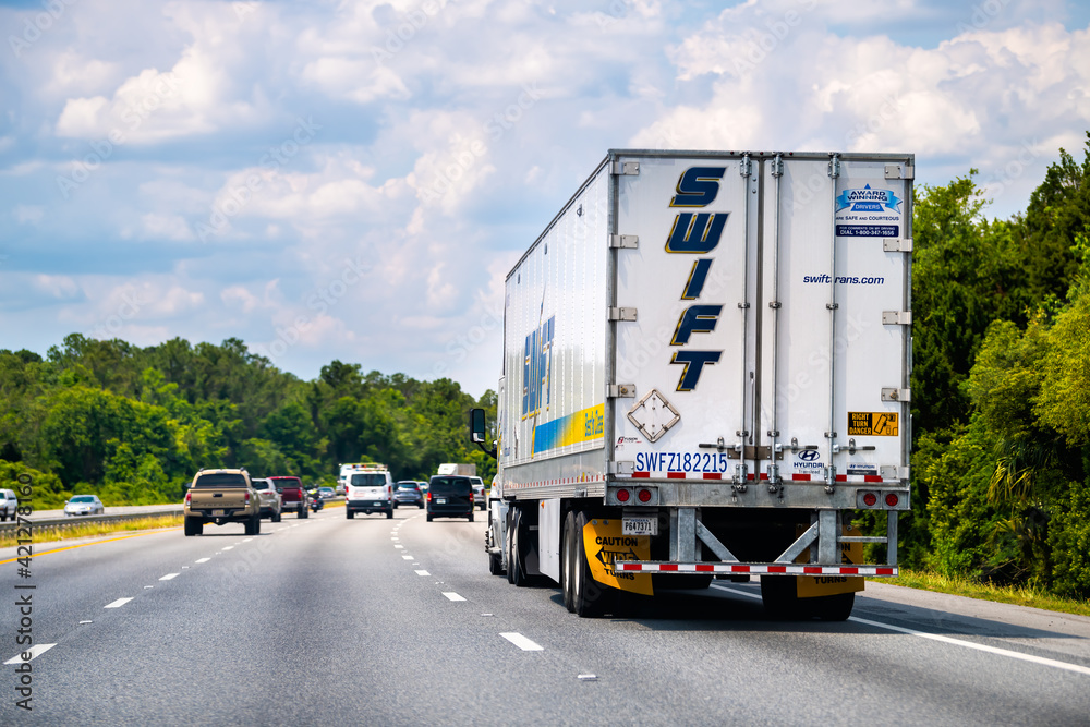 Yulee, USA - May 10, 2018: Swift Transportation truck carrier on ...