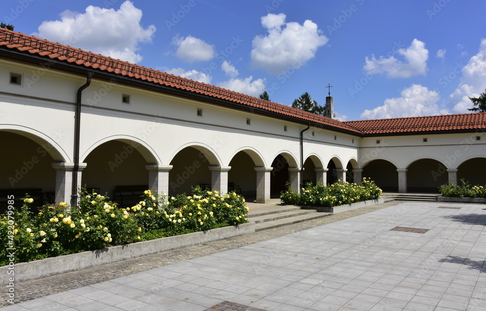 Klasztor i kościół w Mogile, dzielnica Nowa Huta, zabytek sakralny ...