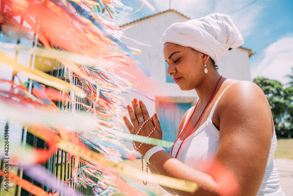 Brazilian woman dressed in the traditional Bahian costume of the ...