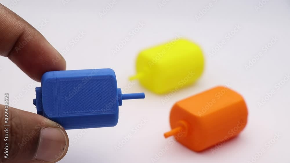 Vidéo Stock 3D printed single shaft motor model also called as Toy dc ...