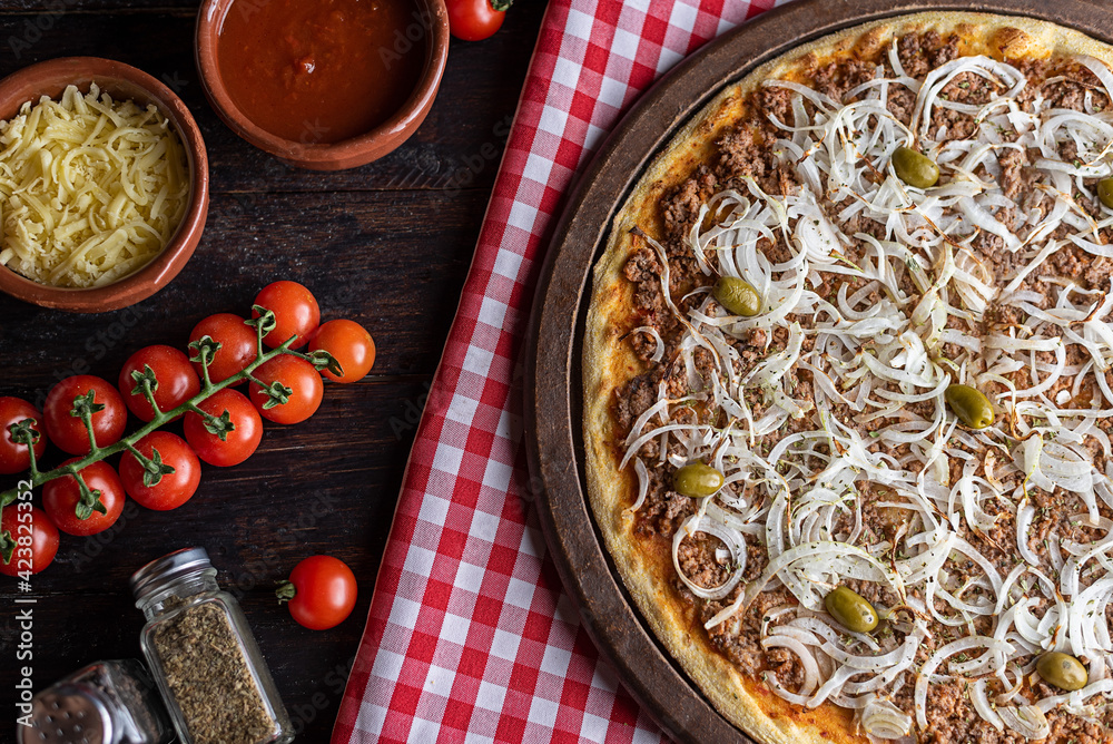 Pizza De Atum Com Cebola - LIBRAIN