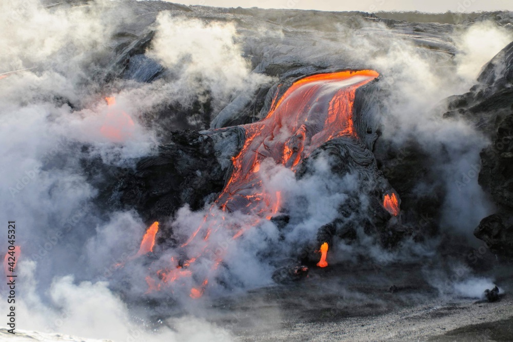 Foto de Coulées de lave du volcan Kilauea à Hawaii do Stock | Adobe Stock