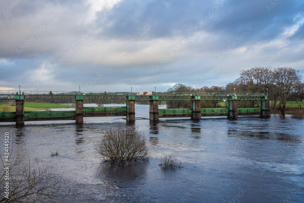 Glenlochar Barrage on the River Dee at Loch Ken, Galloway Hydro ...