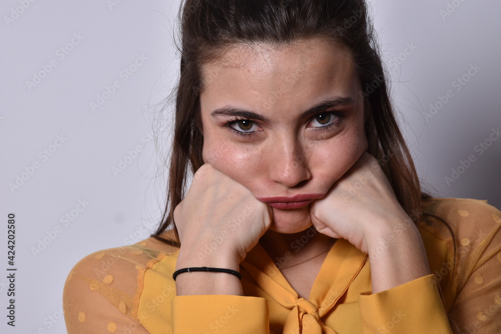 Belle femme en colère qui boude Stock Photo | Adobe Stock