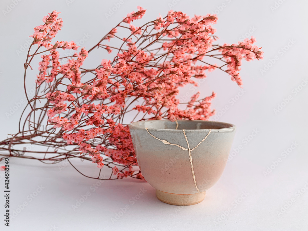 Kintsugi, Japanese Hanami flowers with real gold restored pottery ...