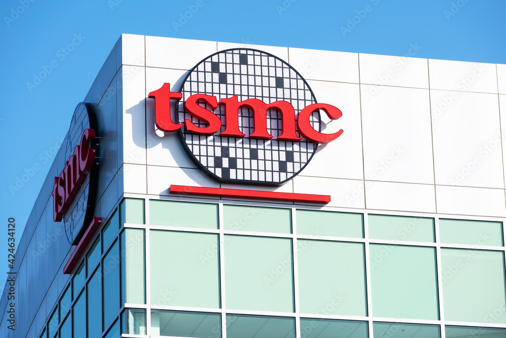 TSMC sign logo on headquarters in Silicon Valley of Taiwan ...
