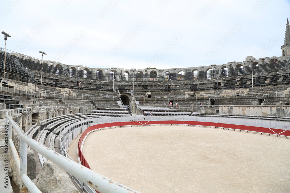 Roman amphitheatre in Arles ,UNESCO world heritage in France foto de ...