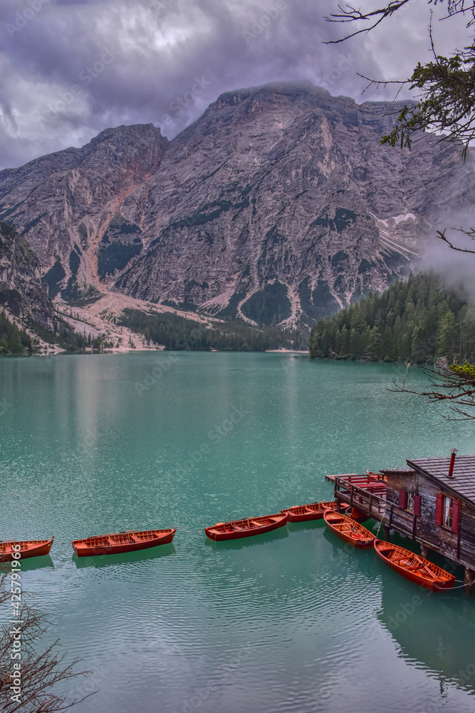 See, Pragser Wildsee, Wildsee, Bergsee, Südtirol, Italien, Pragser Tal ...
