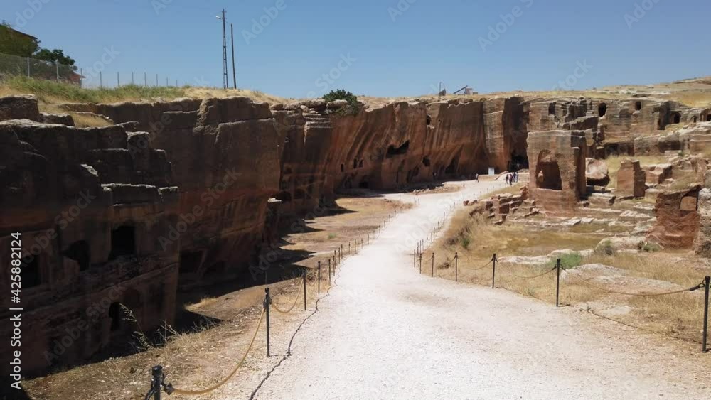 Dara or Daras was an important East Roman fortress city in northern ...