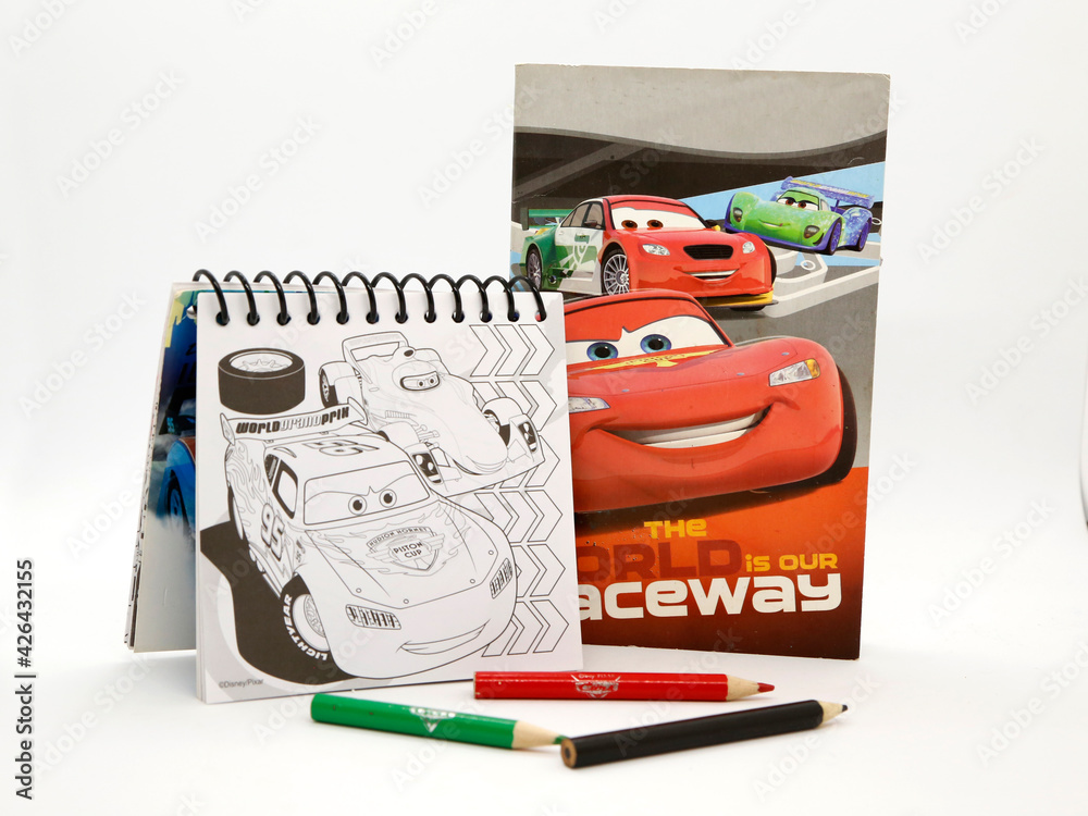 Coloring books for children. Cars movie book. Cars. Lightning MCQUEEN ...