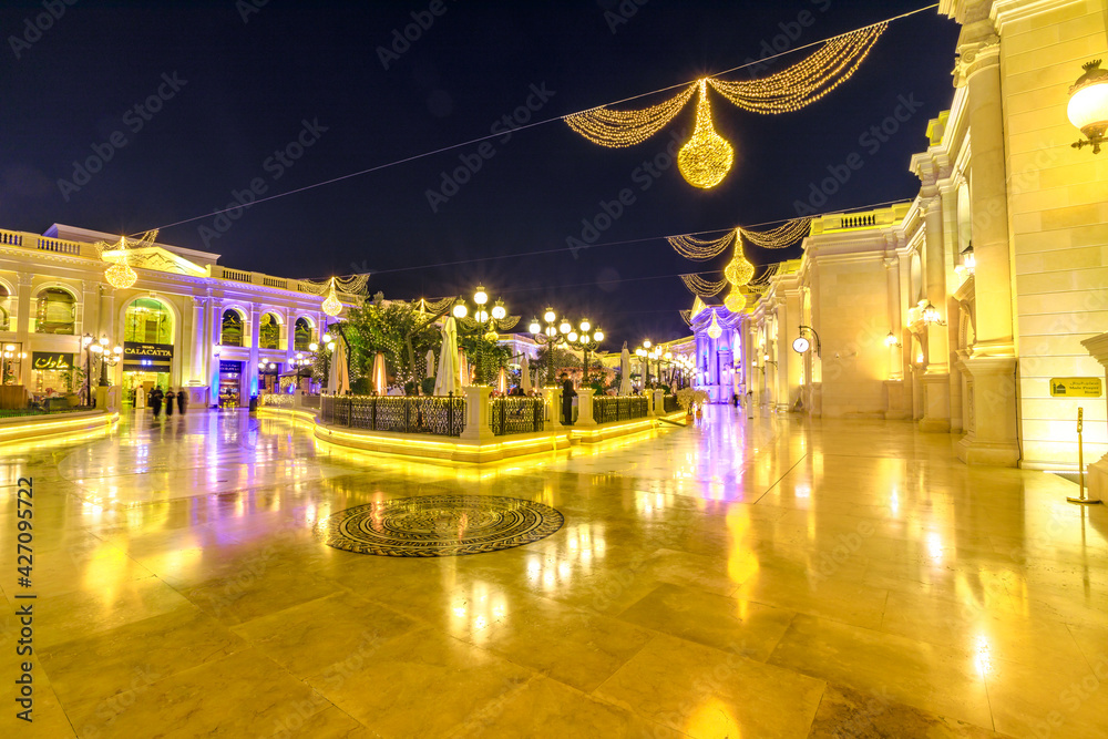 Foto de Doha, Qatar: amazing luxurious Al Hazm, a shopping mall with ...